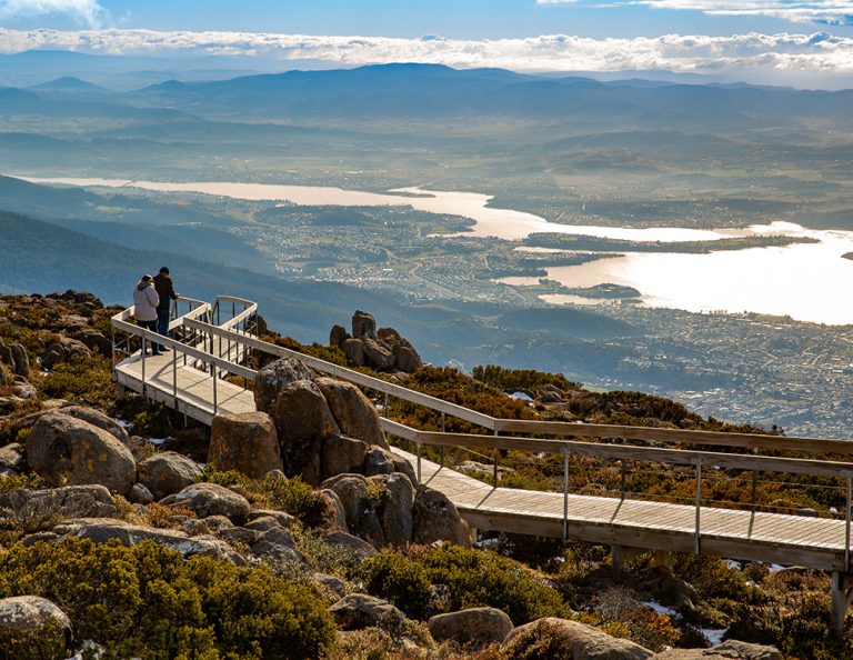 15 Must-See Natural Landmarks of Tasmania - The Road Is Life